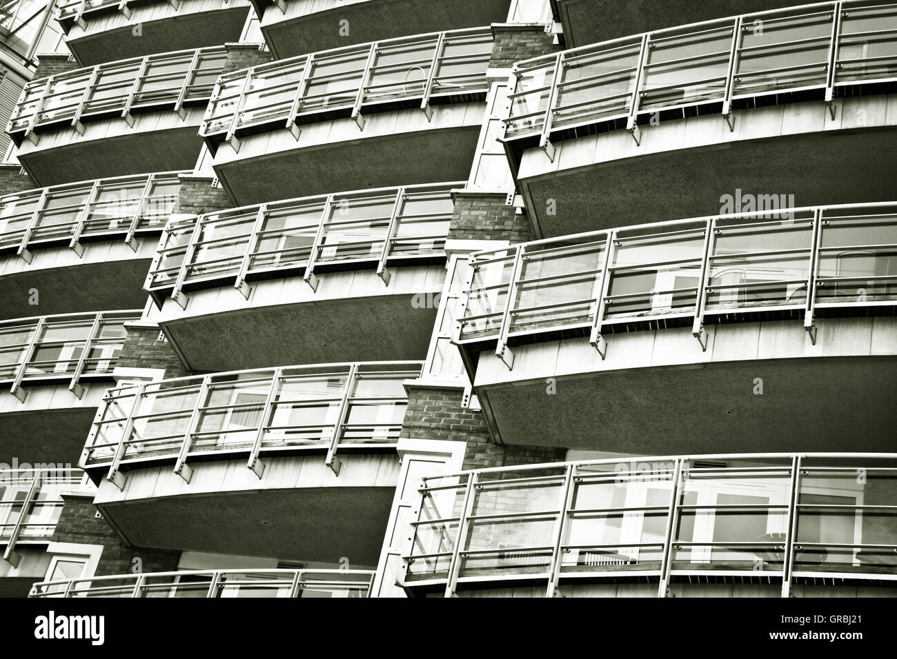 Balconies on london apartment hi-res stock photography and images - Alamy