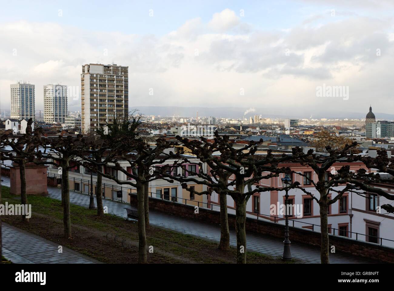 Property overview hi-res stock photography and images - Alamy