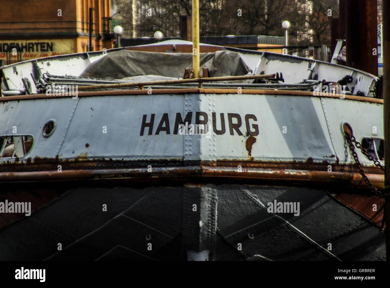 Ship stern hi-res stock photography and images - Alamy