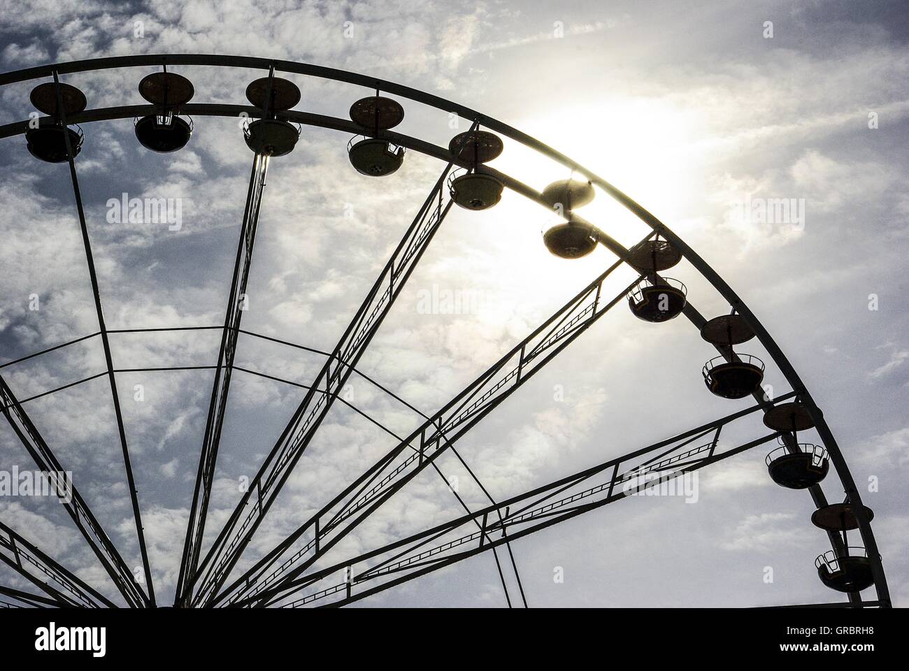 Fairs, Carnivals, Fairground, Ferris Wheel Stock Photo - Alamy