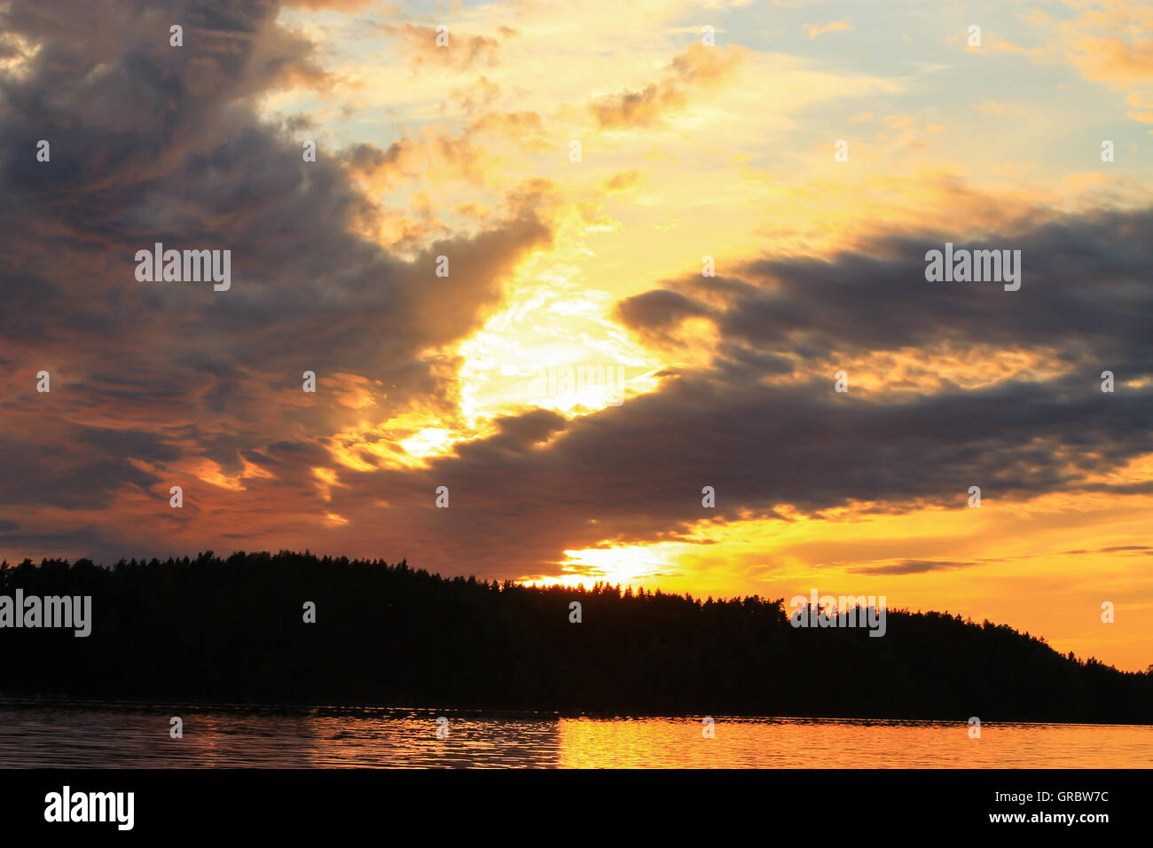 Calm and beautiful scenery hi-res stock photography and images - Alamy