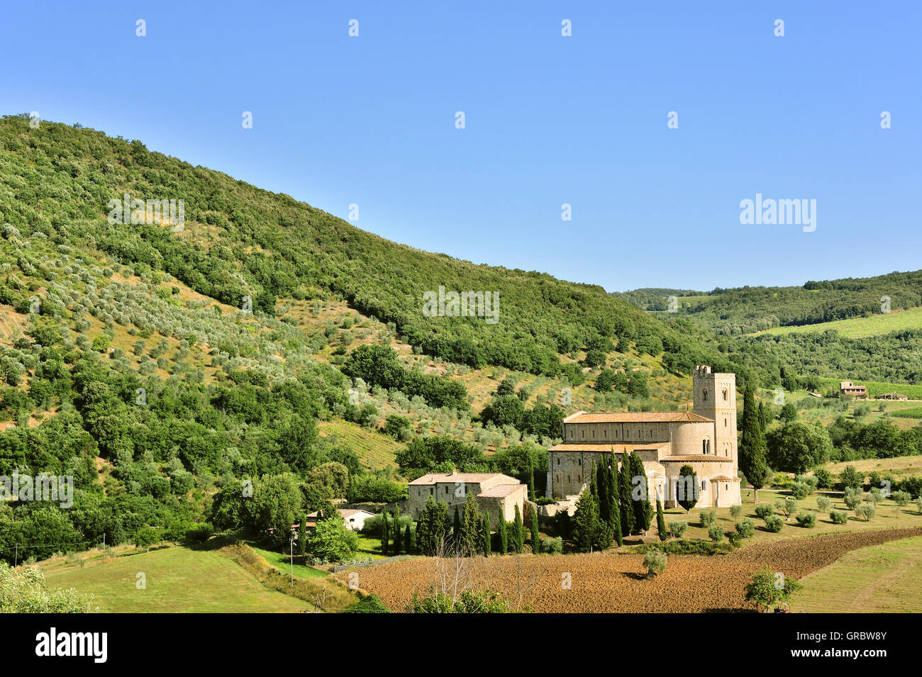 Abbey Sant Antimo Near Montalcino, Tuscany, Italy Stock Photo - Alamy