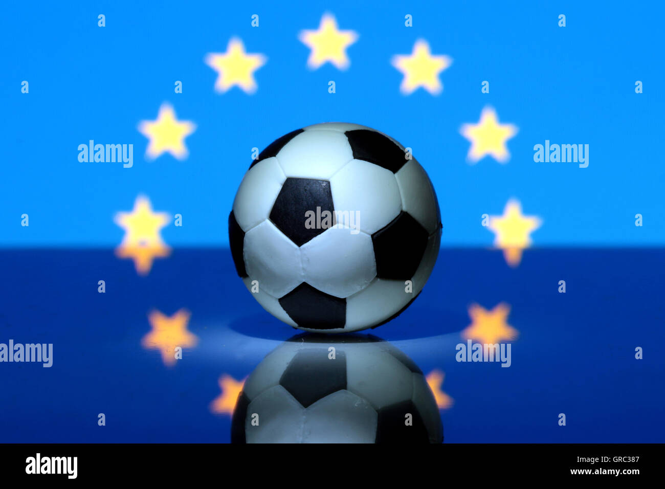 Ball sports symbols hi-res stock photography and images - Alamy