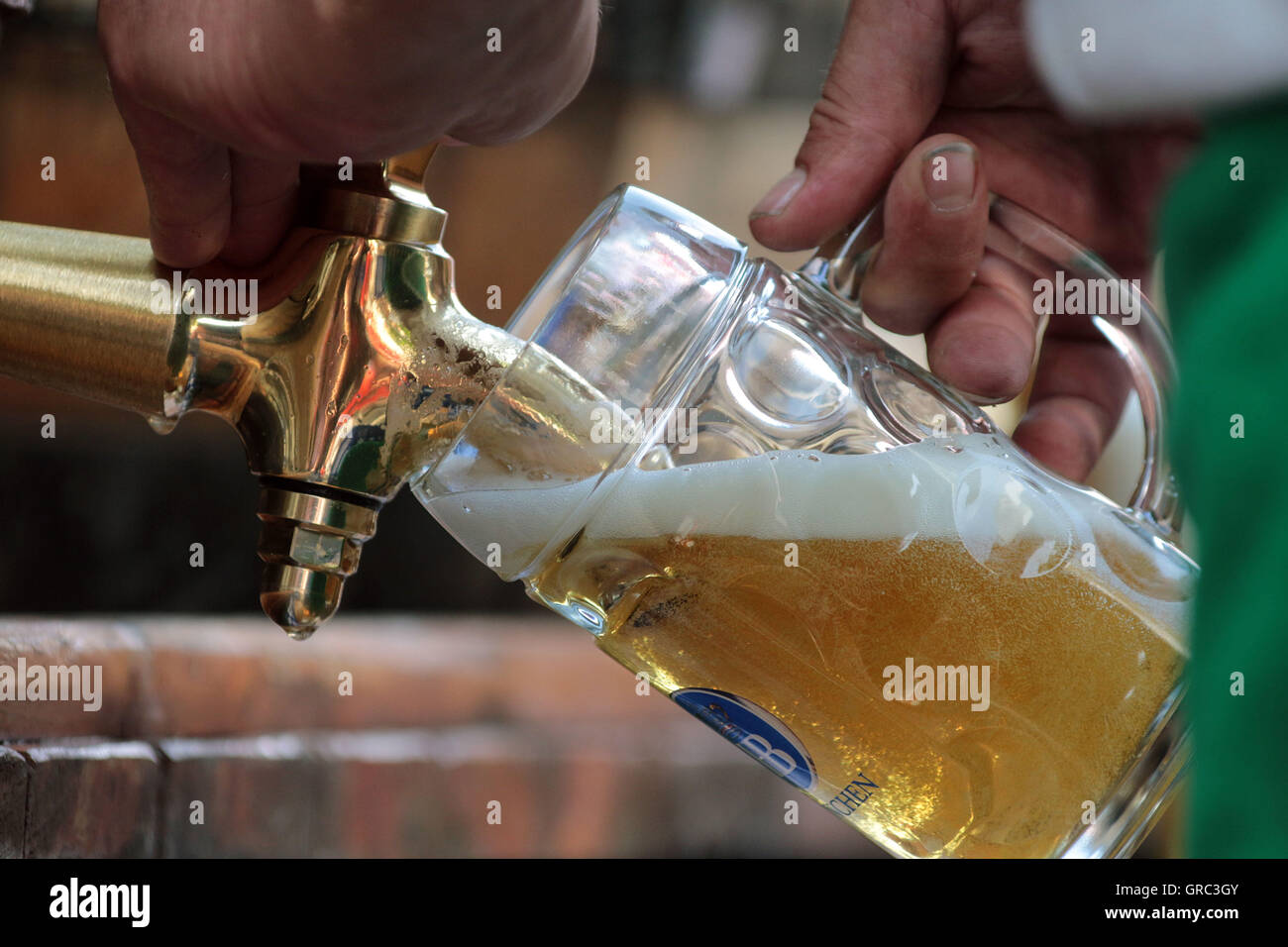 Beer keg adults hi-res stock photography and images - Alamy