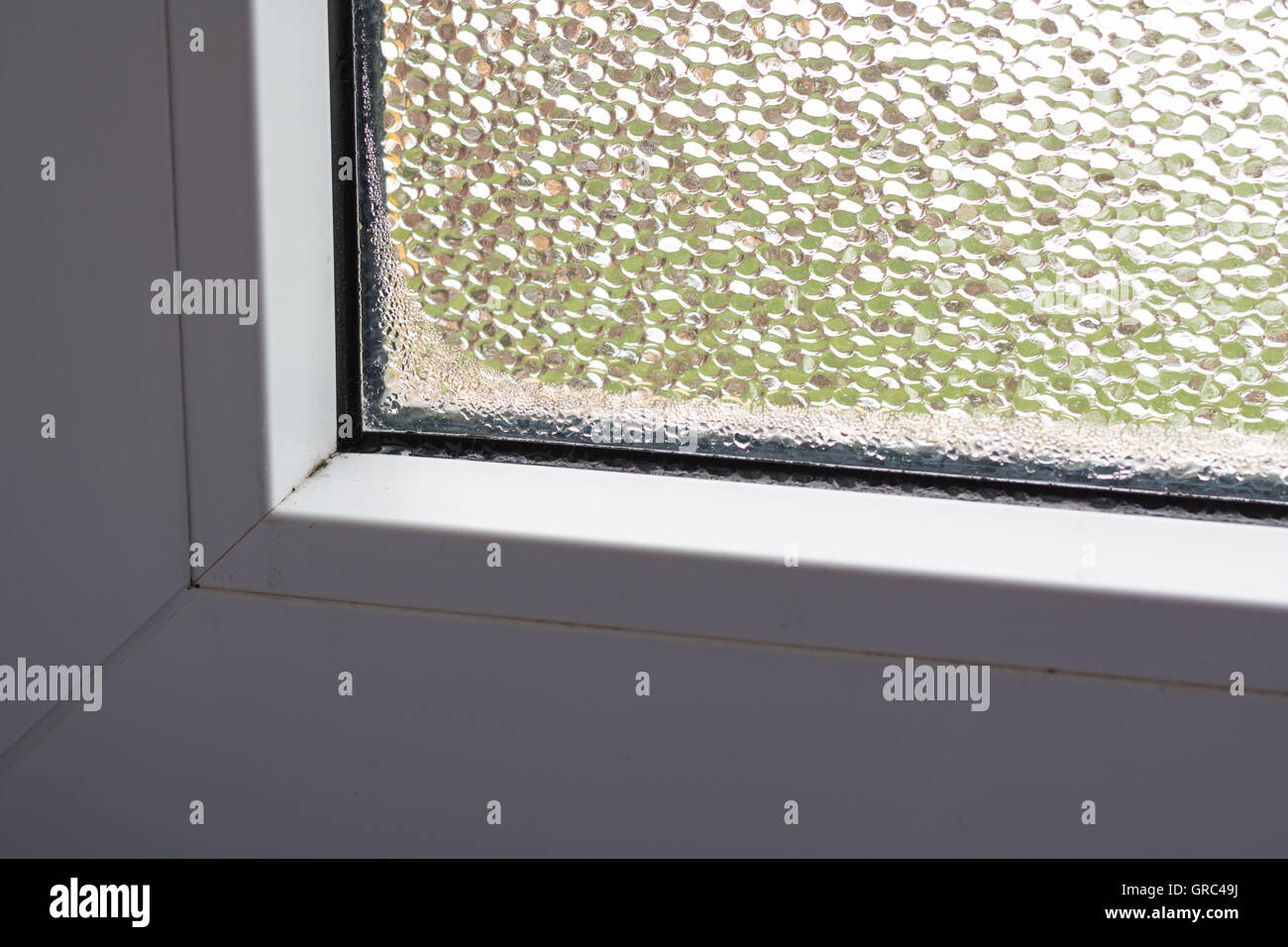 Poor quality windows hi-res stock photography and images - Alamy