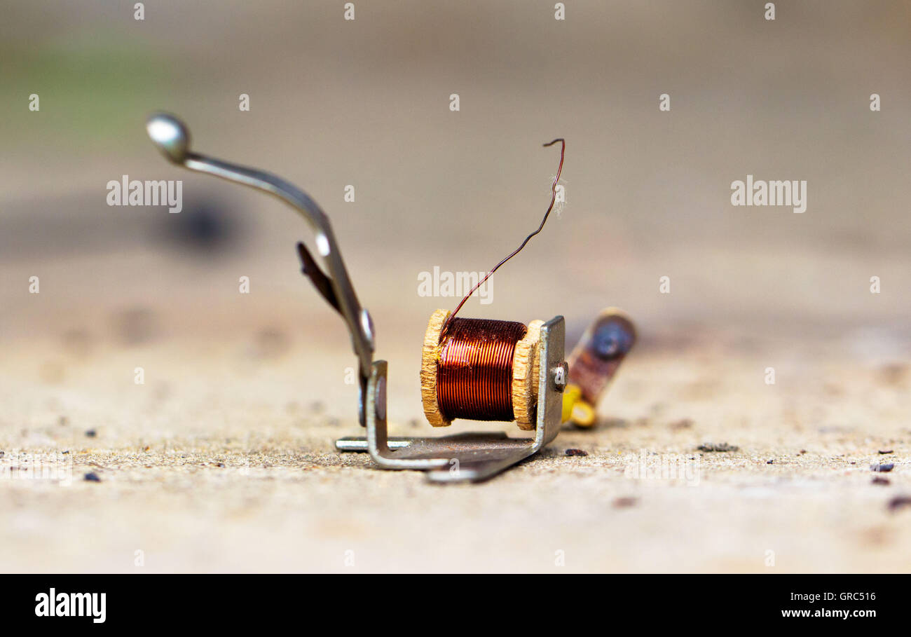 Relay coil hi-res stock photography and images - Alamy