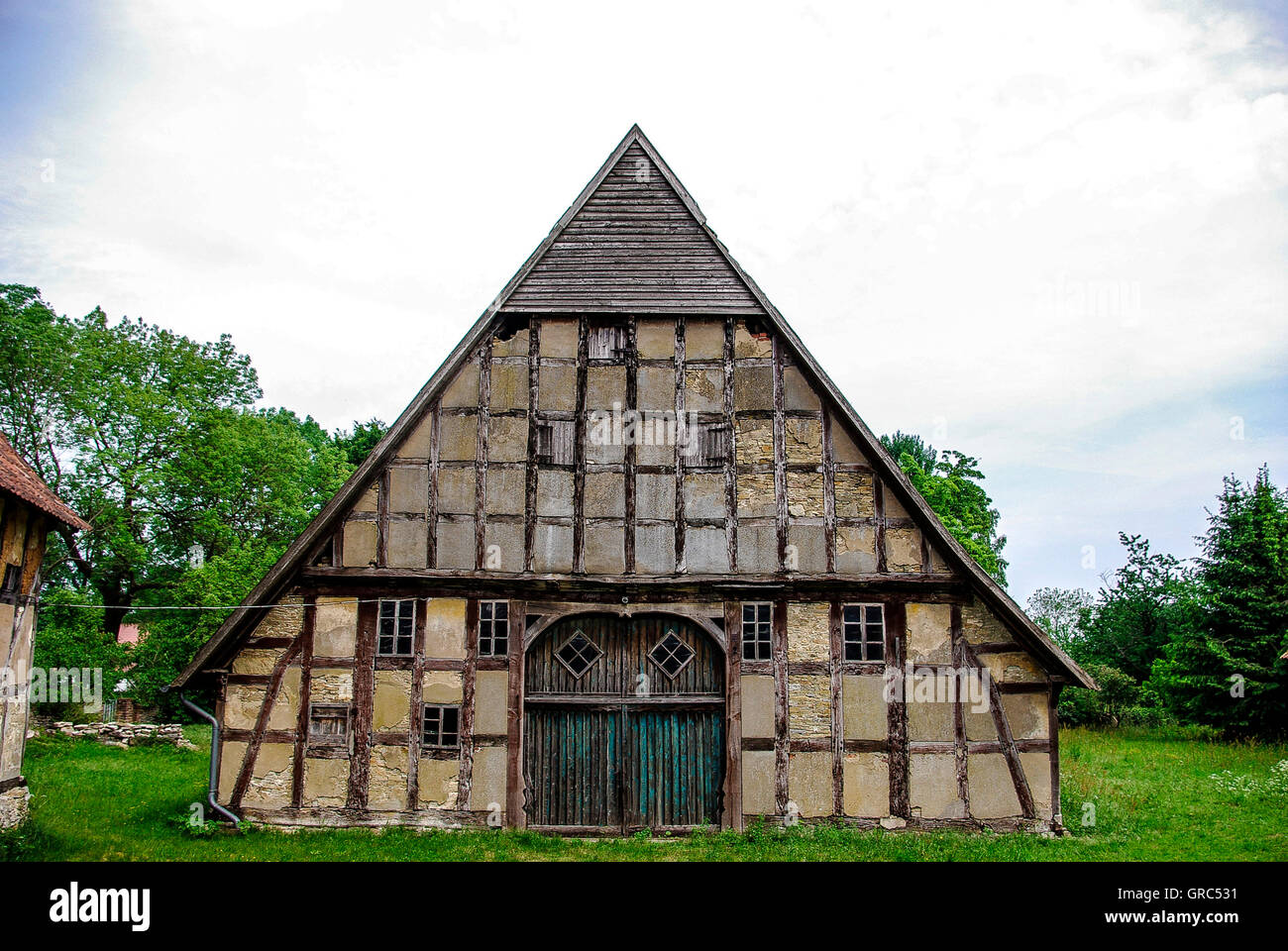 The grange country house hi-res stock photography and images - Alamy