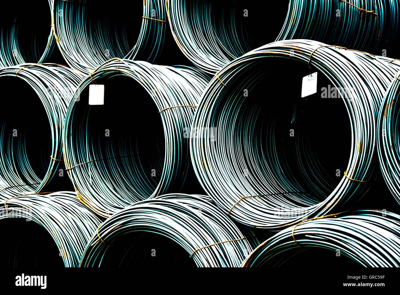 Wire Rollers 32 Stock Photo - Alamy