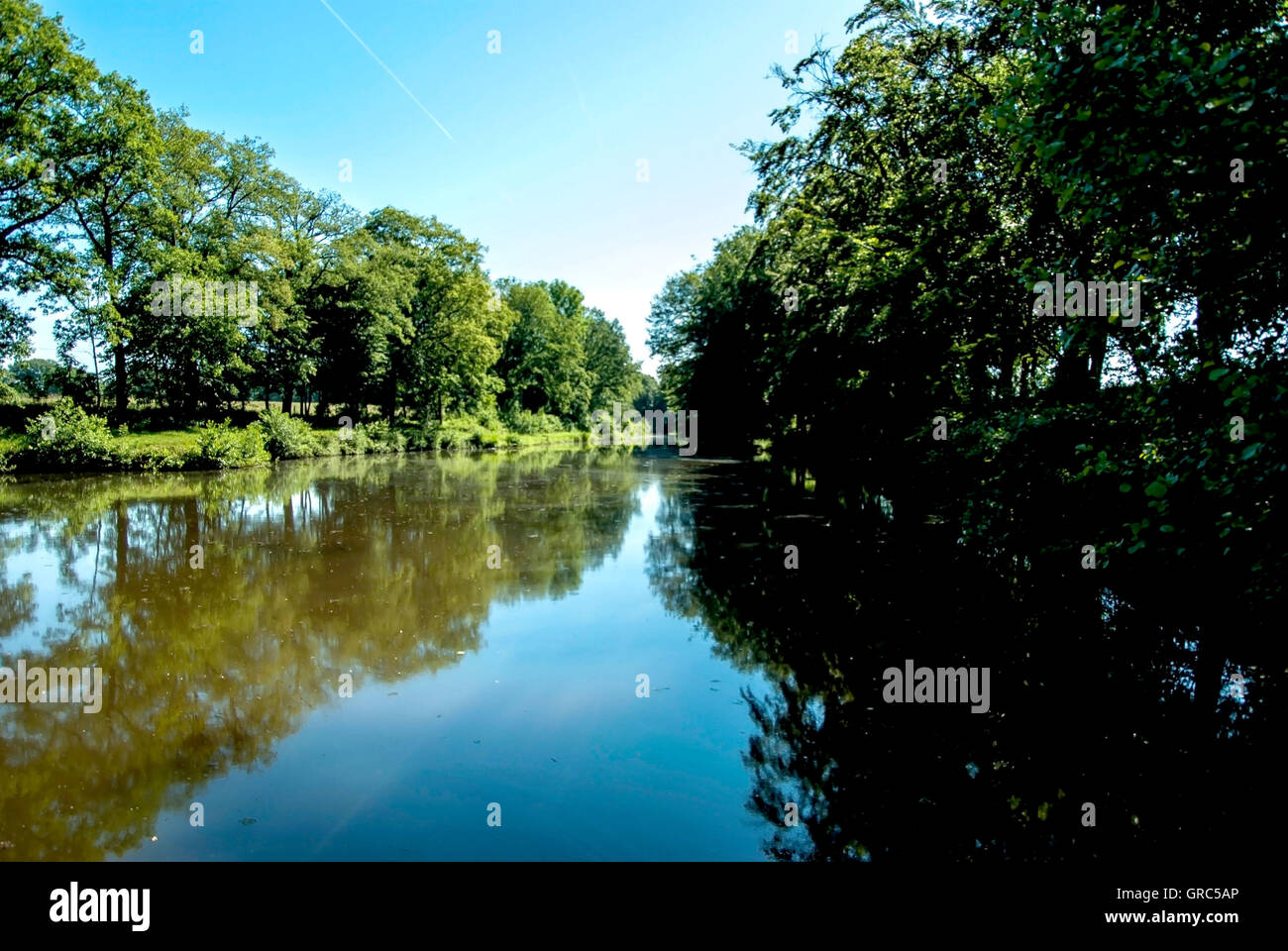 Down the bayou hi-res stock photography and images - Alamy