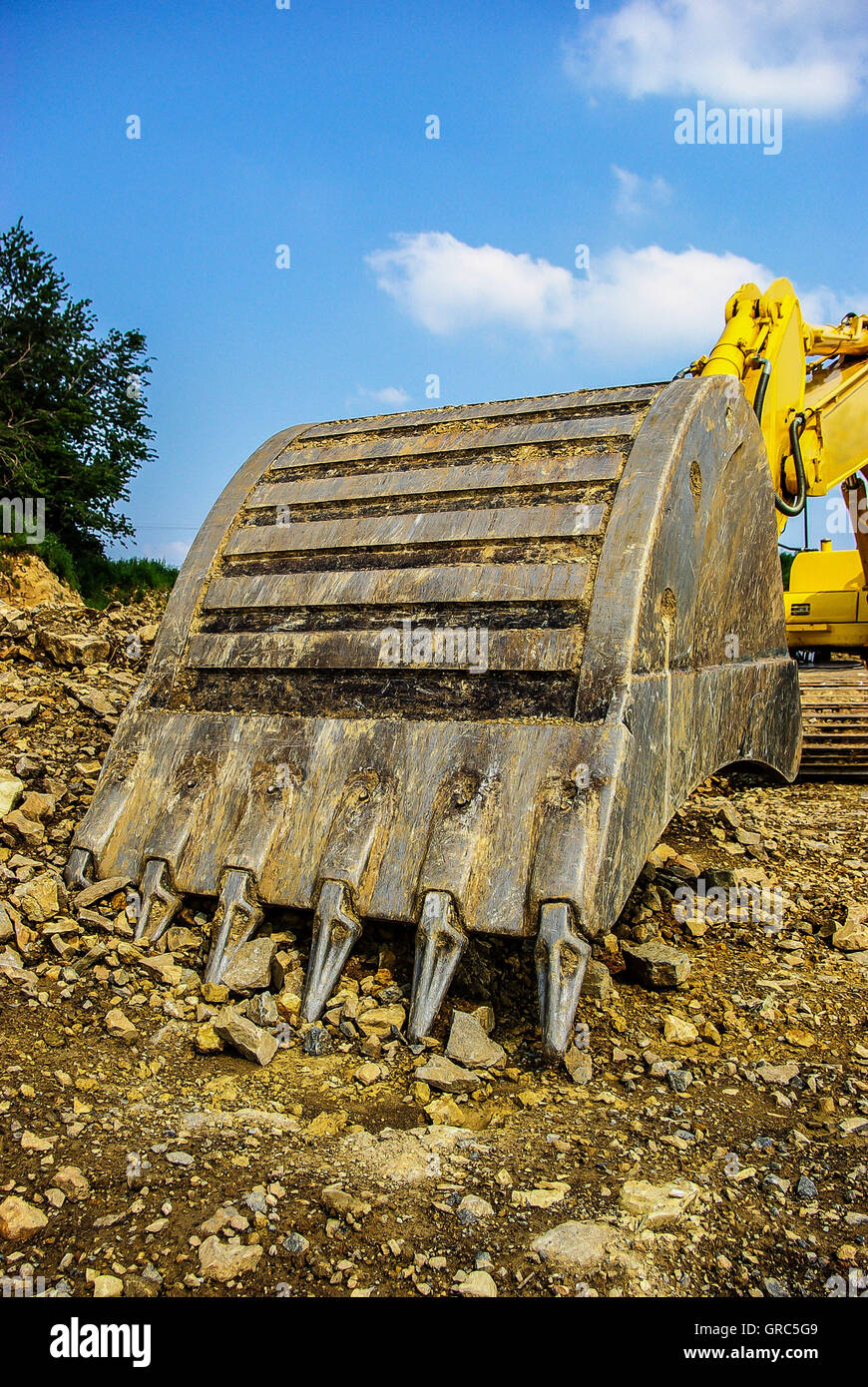 Excavator bucket hi-res stock photography and images - Alamy