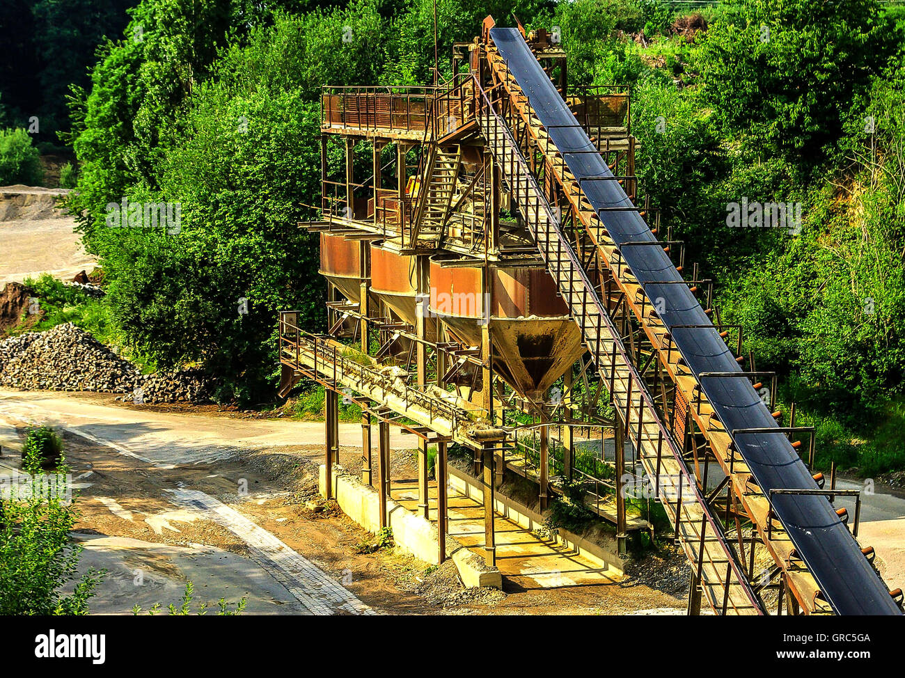 Sorting things hi-res stock photography and images - Alamy