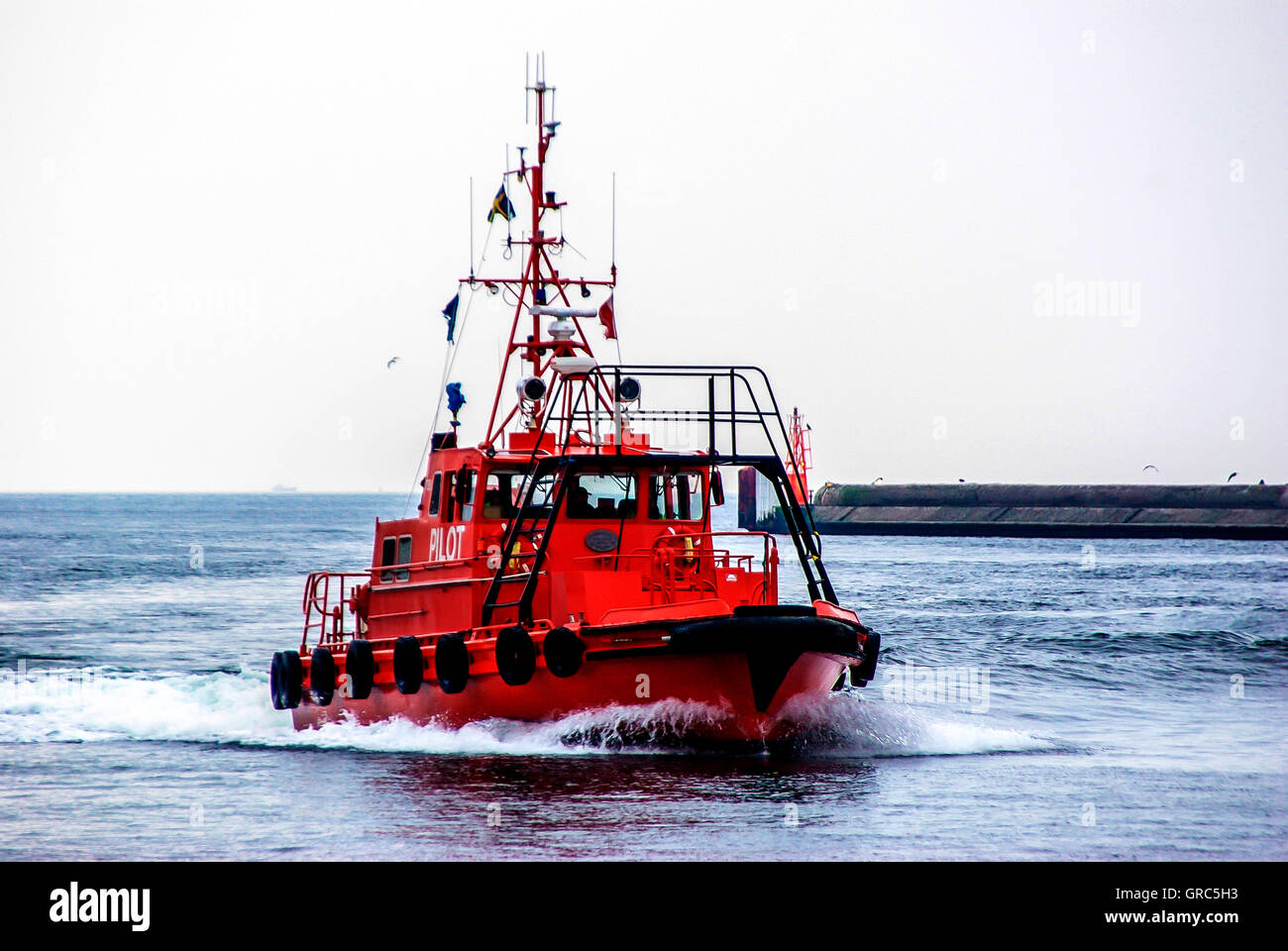 Ships pilot service hi-res stock photography and images - Alamy