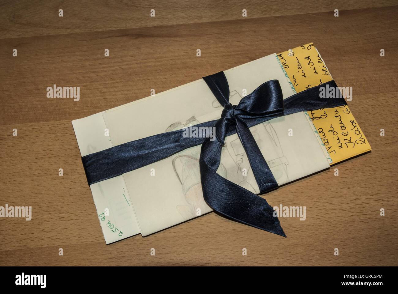 Shared memories hi-res stock photography and images - Alamy