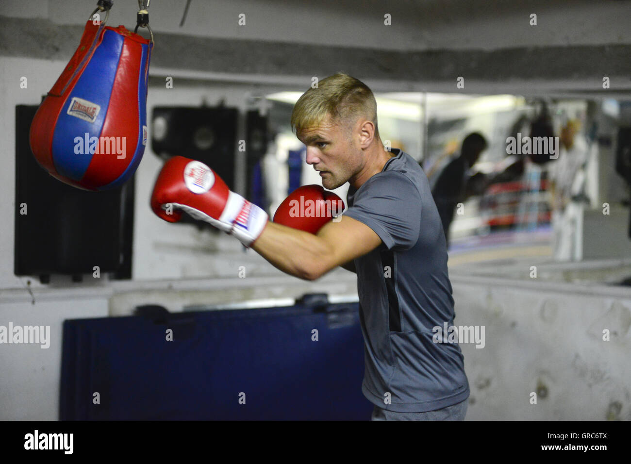 Ray doyle hi-res stock photography and images - Alamy