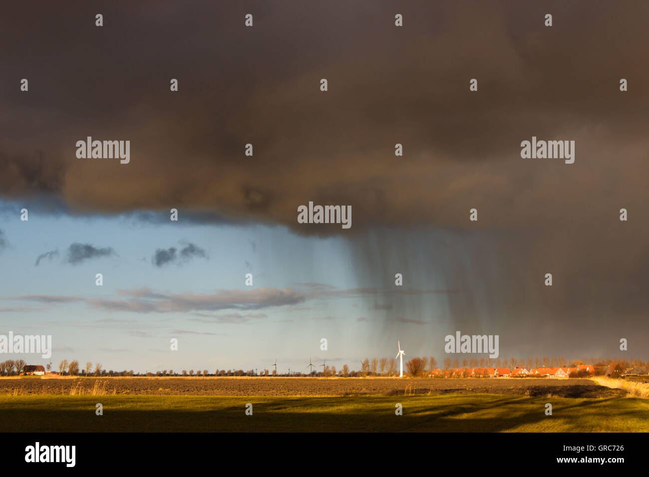 Sun And Heavy Rain Stock Photo - Alamy