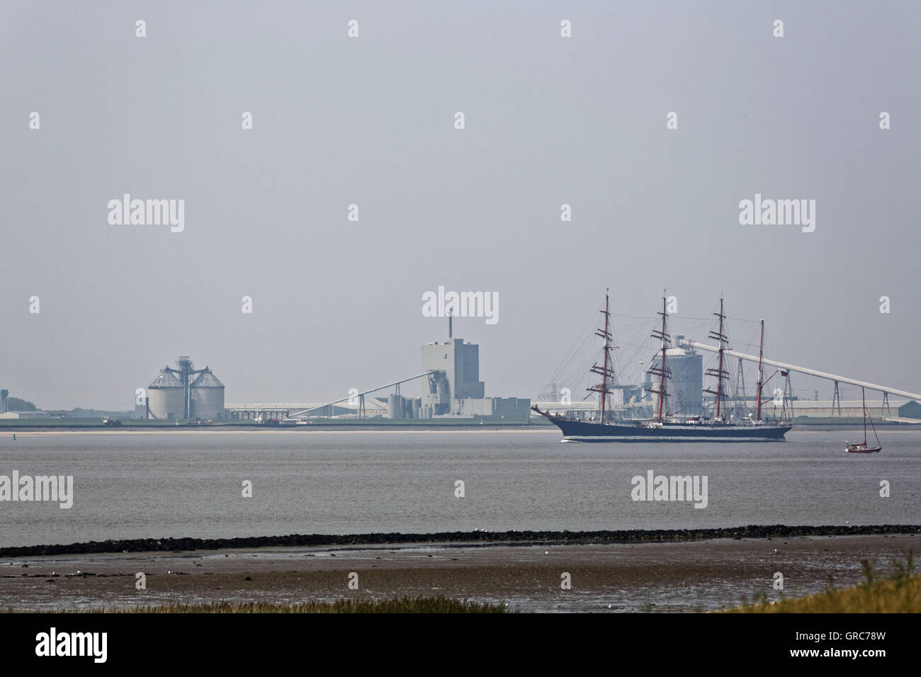 Sedov hi-res stock photography and images - Alamy