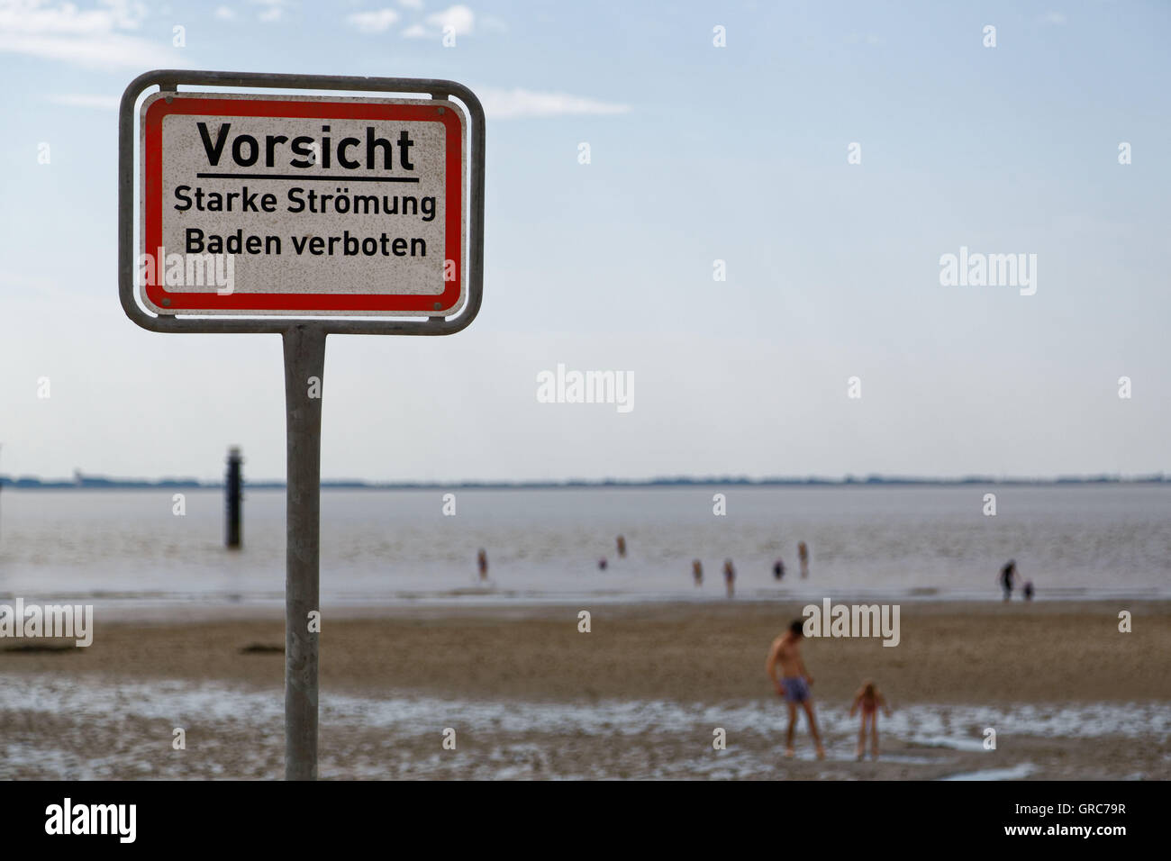 Marine warning signs hi-res stock photography and images - Alamy