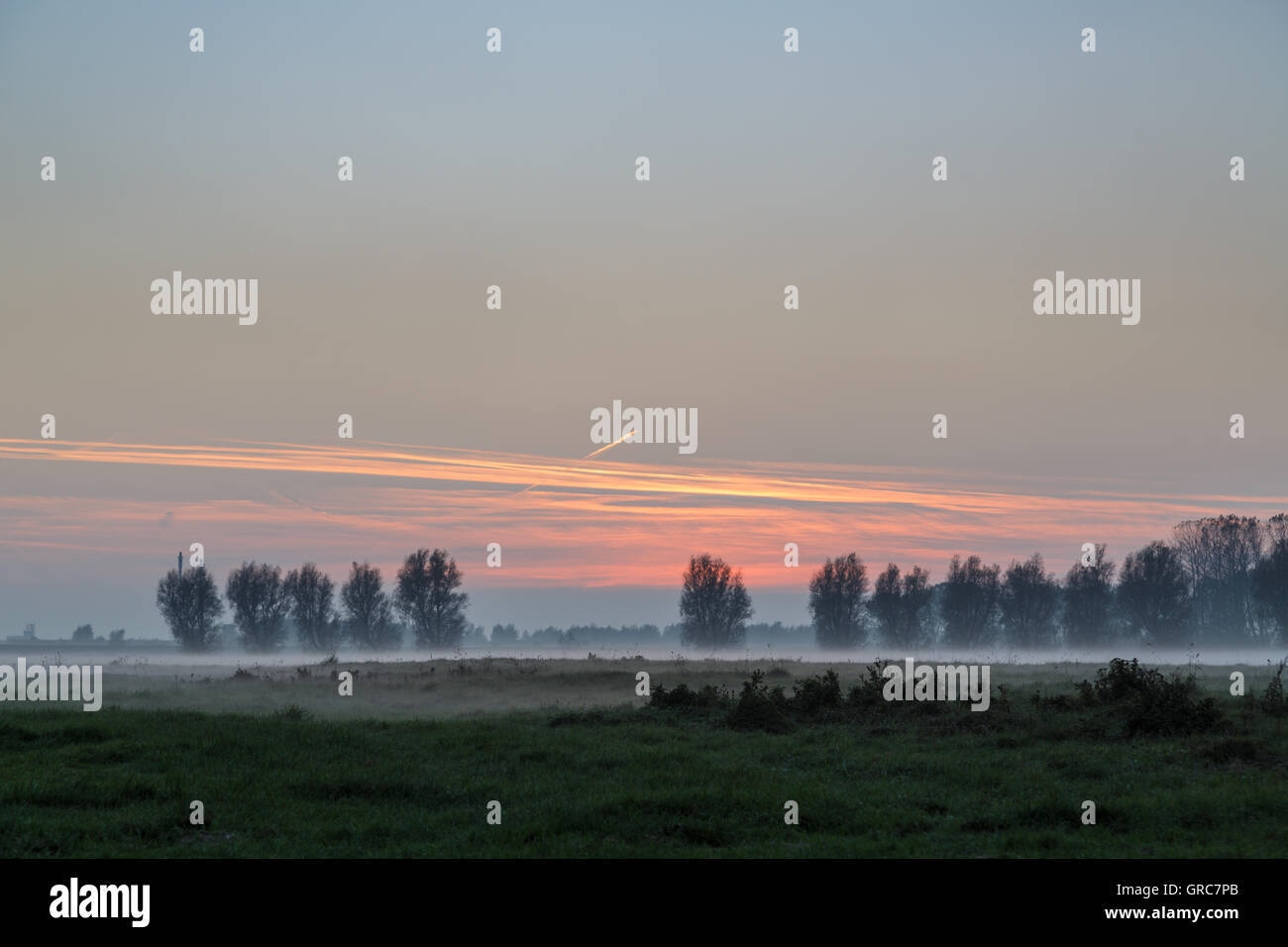 Autumn evening mist hi-res stock photography and images - Alamy