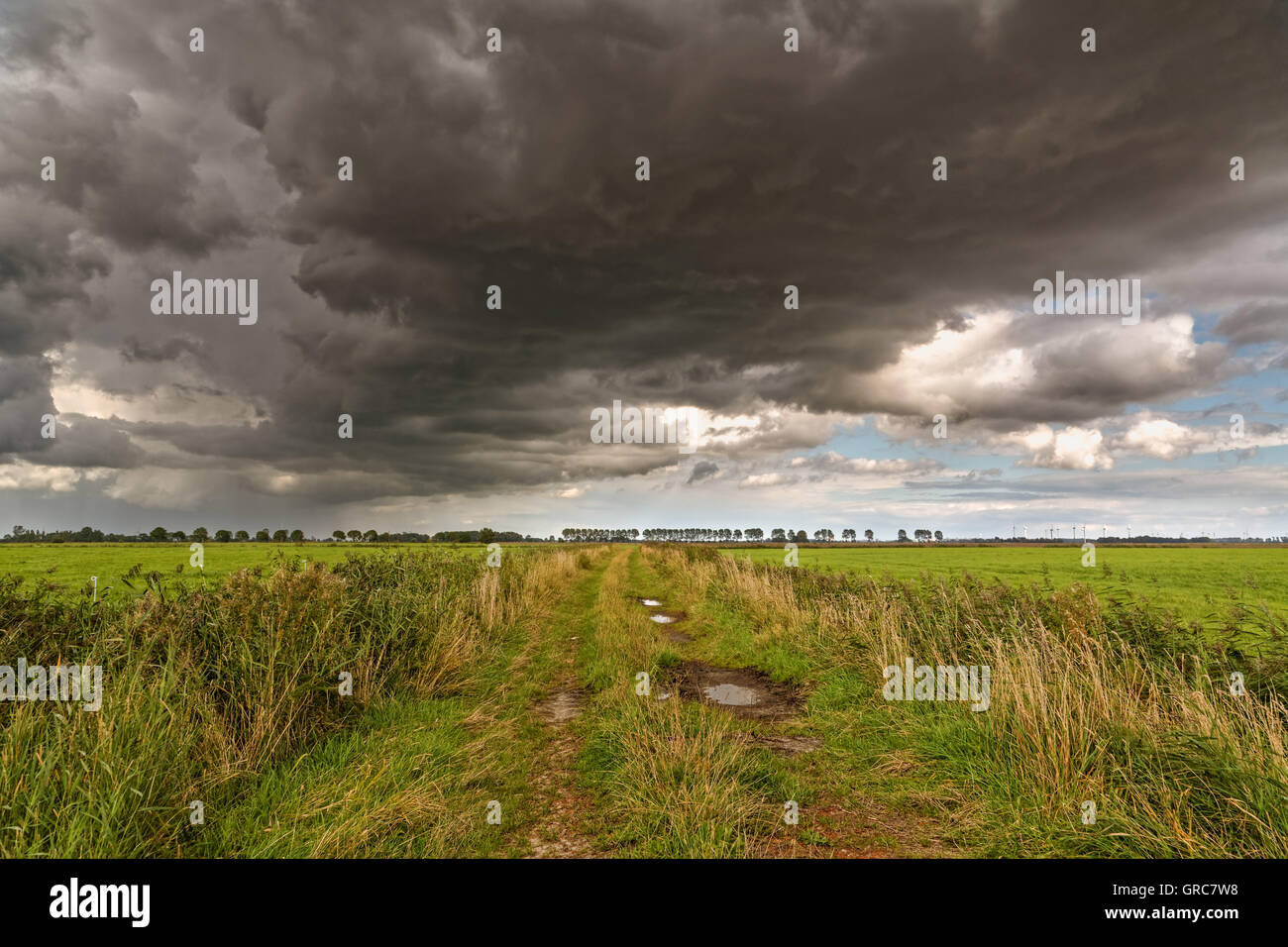 Severe weather hi-res stock photography and images - Alamy