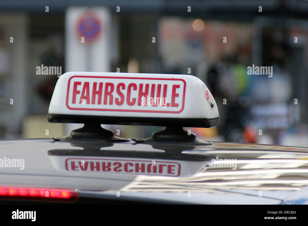 Driving school hi-res stock photography and images - Alamy