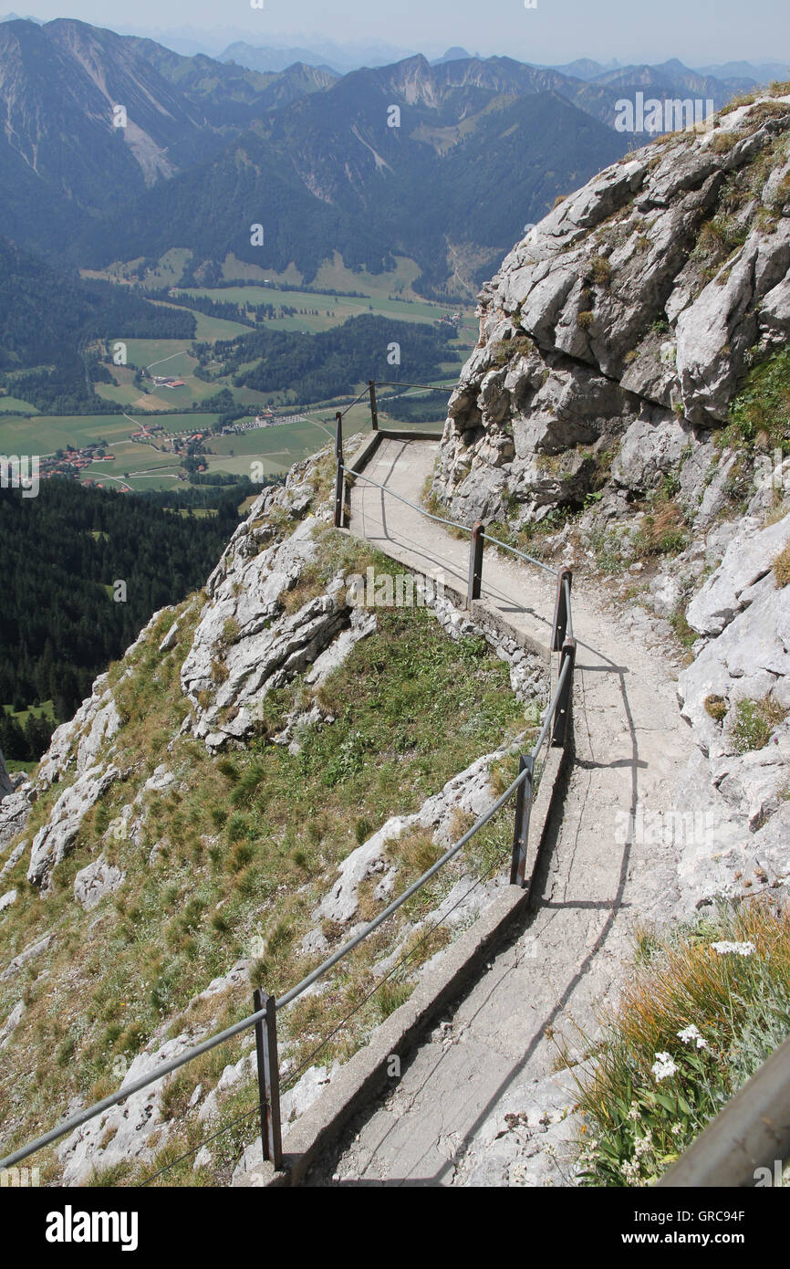 German trail hiking hi-res stock photography and images - Alamy