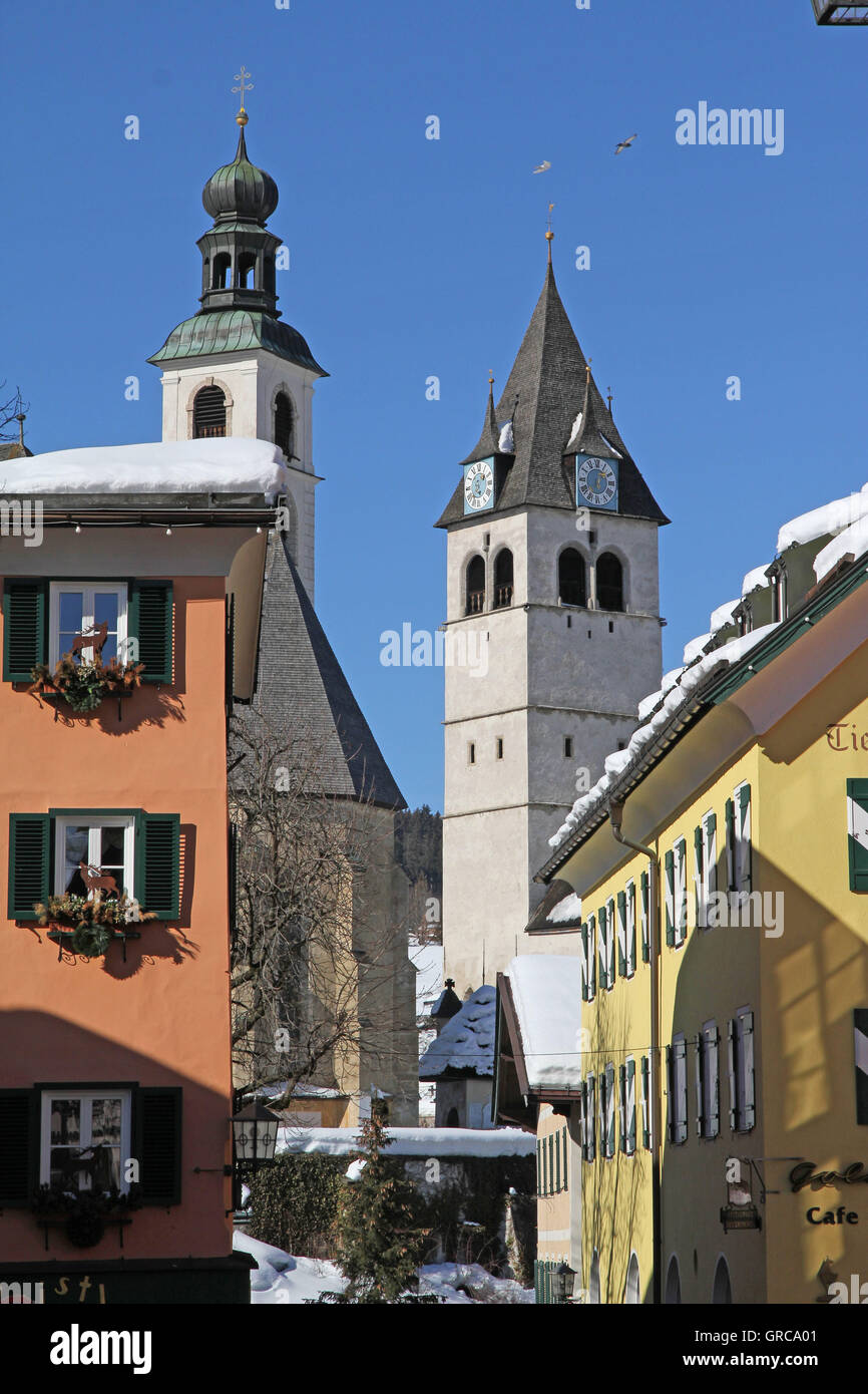 Parish chuch hi-res stock photography and images - Alamy