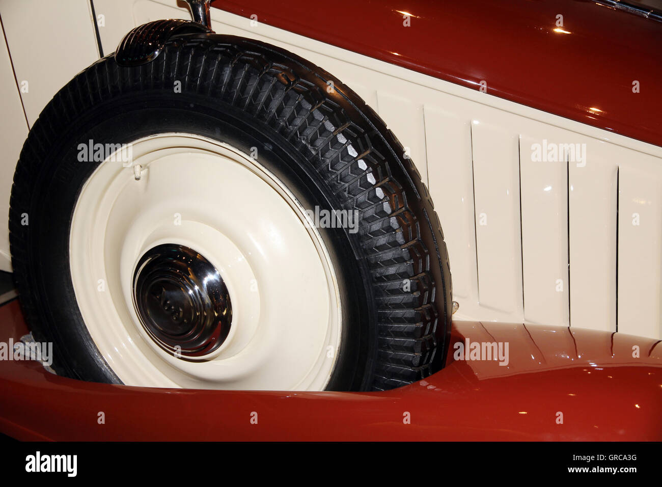 Spare tire cover hi-res stock photography and images - Alamy