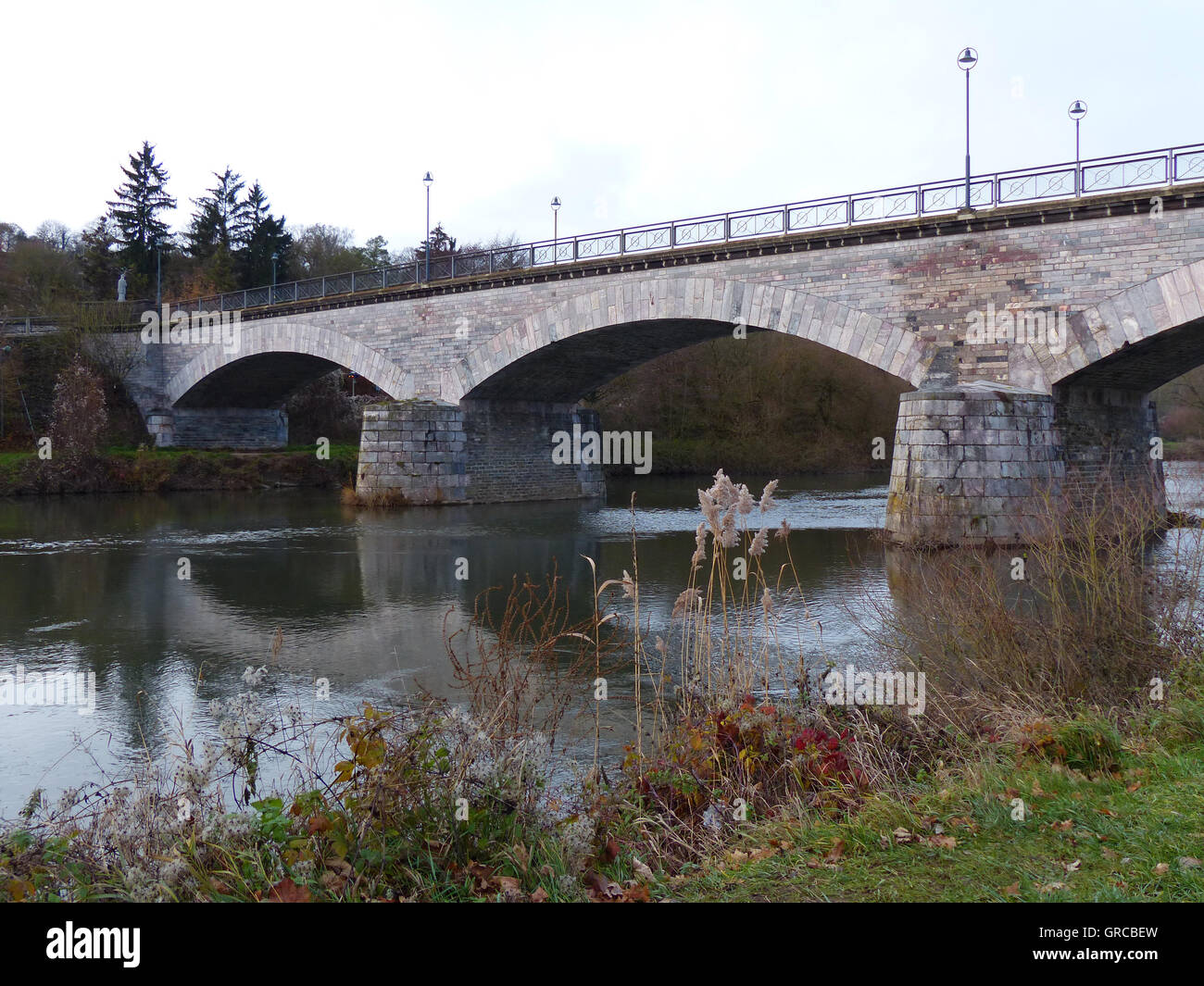 Horizontal landscape bridge hi-res stock photography and images - Alamy