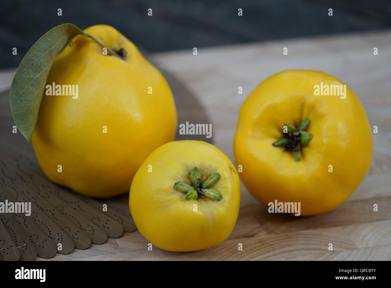Quinces hi-res stock photography and images - Alamy