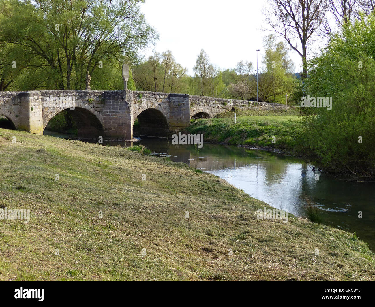 Old Stone Bridge Over Water Stock Photos & Old Stone Bridge Over Water ...