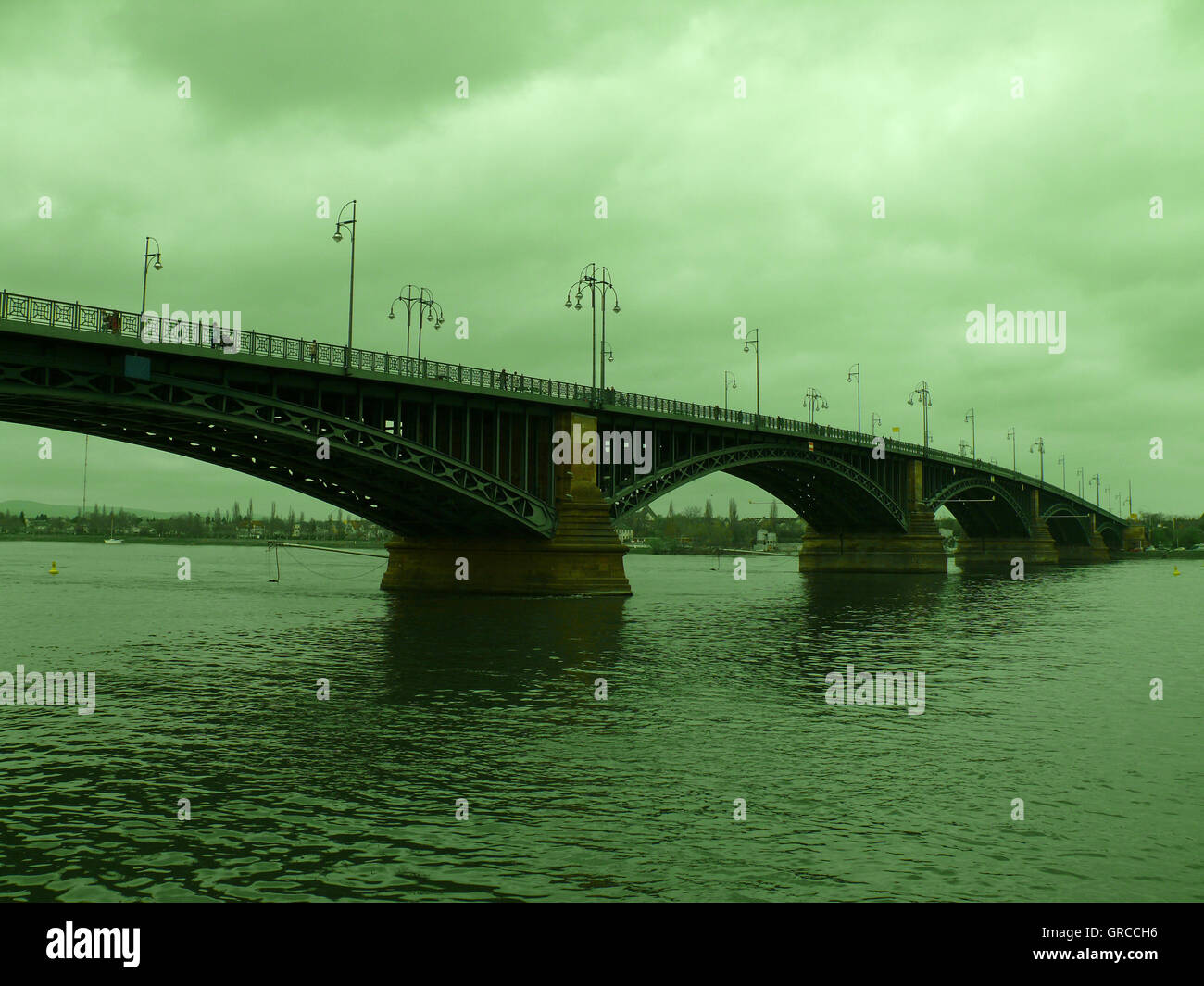 Mainz, River Rhine With Theodor-Heuss-Bridge Stock Photo - Alamy