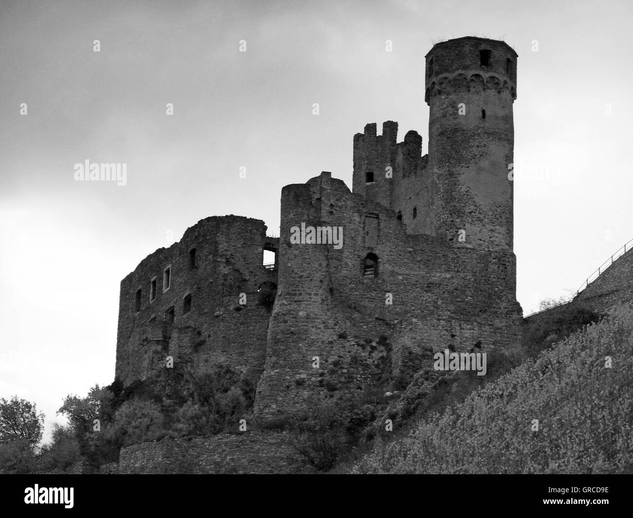 Hillside castles Black and White Stock Photos & Images - Alamy