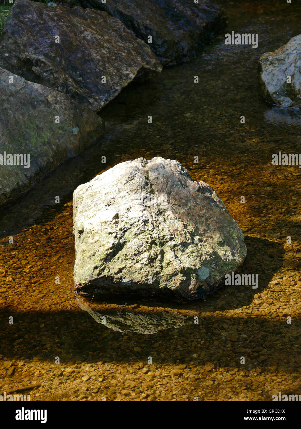 Solid water hi-res stock photography and images - Alamy