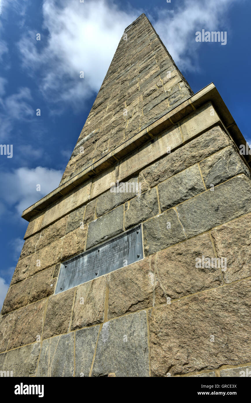 The Groton Monument, also called the Fort Griswold Monument, is a ...