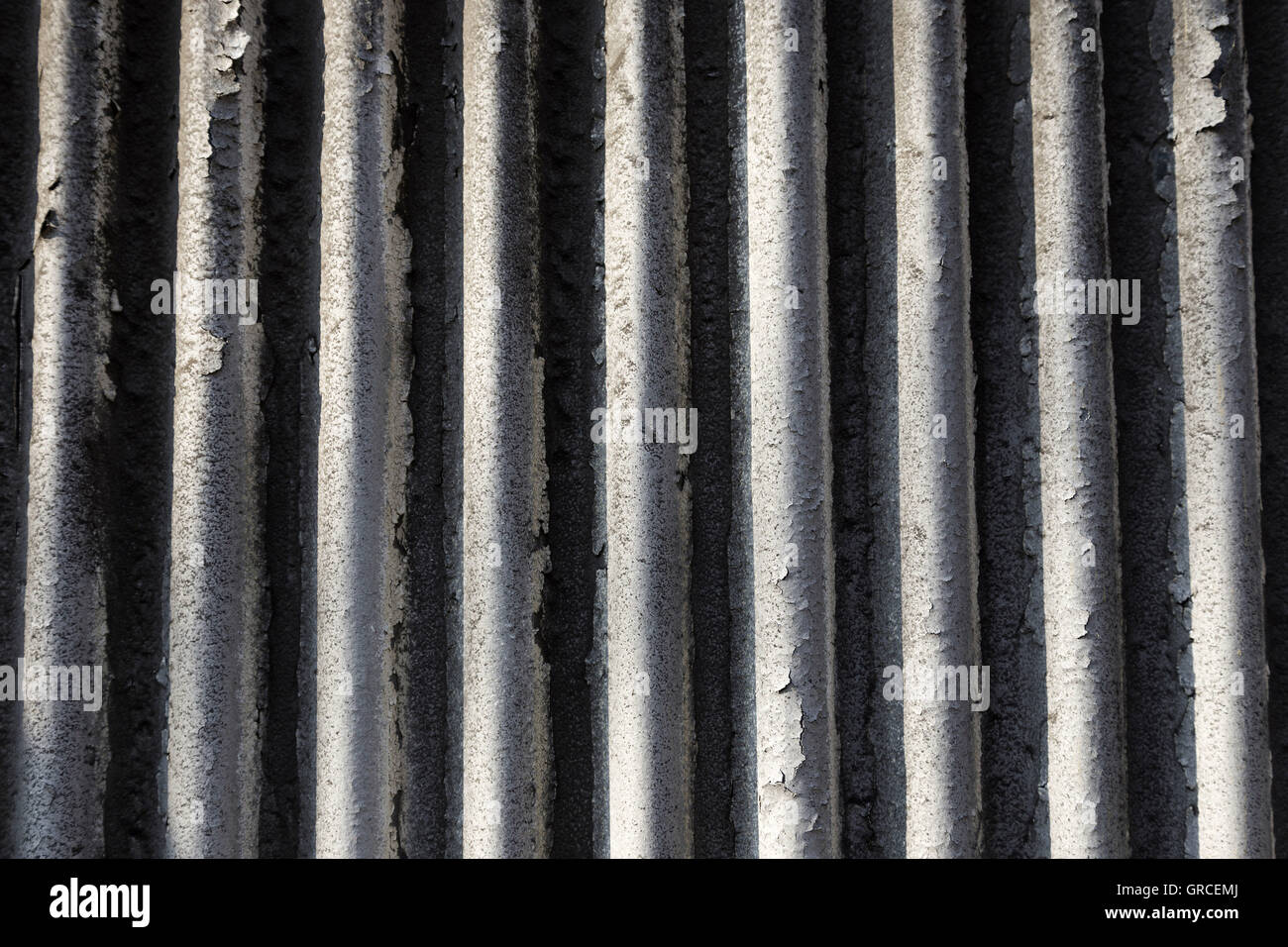 Corrugated Iron Cladding With Peeling White Paint And Dirt Stock Photo ...