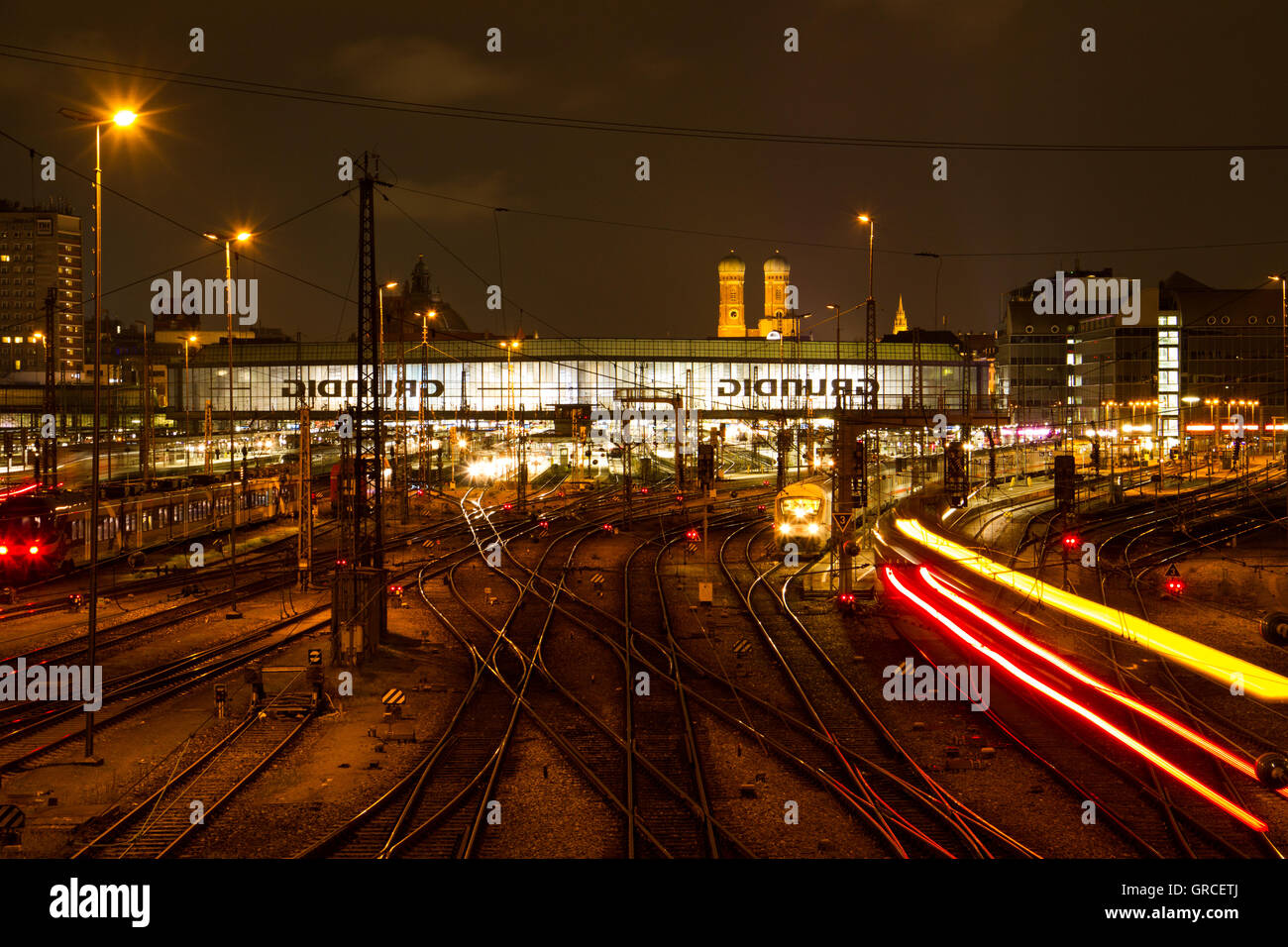 Munich Central Station Stock Photo - Alamy