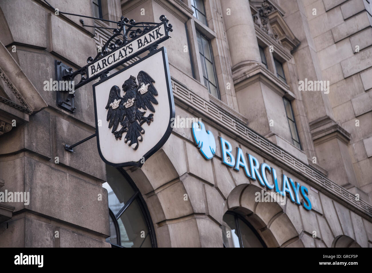 Barclays Bank Sign High Resolution Stock Photography and Images - Alamy