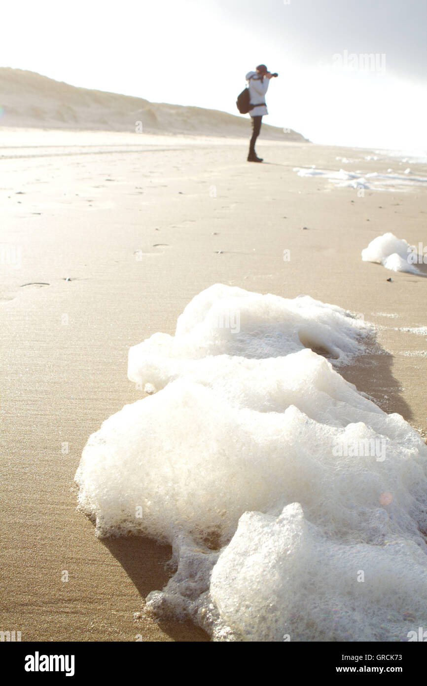 Photographer Of Empty Sand Beach Stock Photo - Alamy