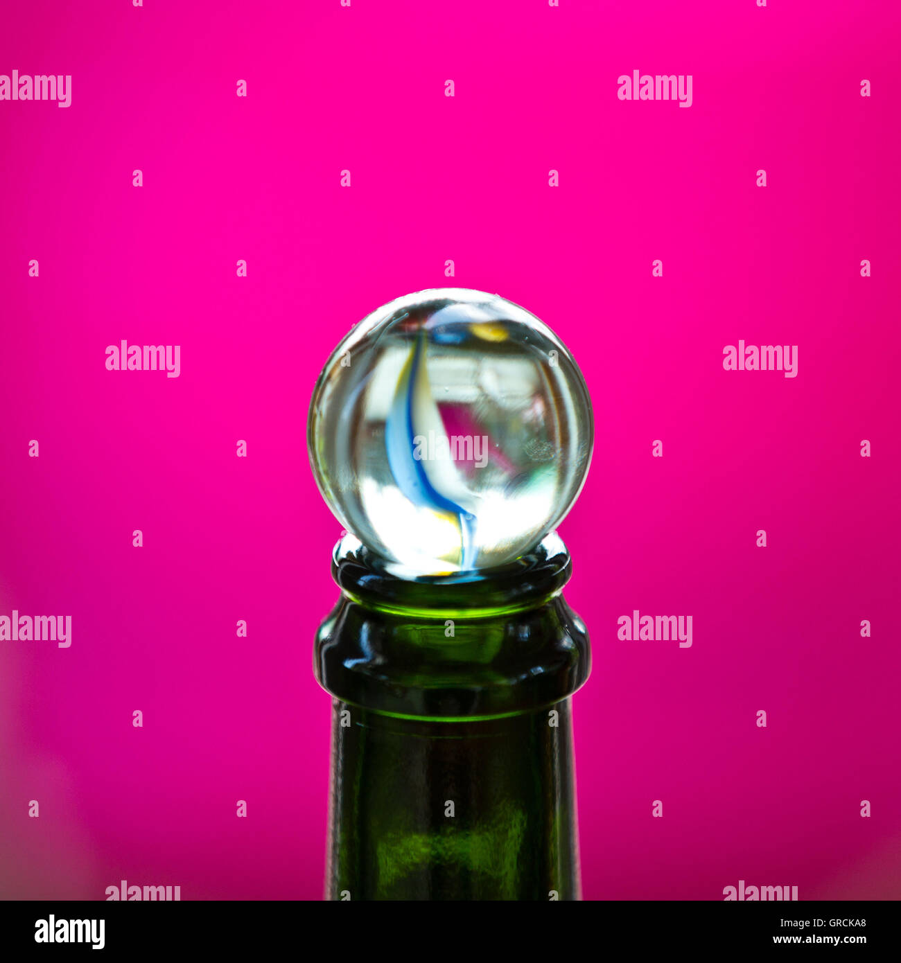 Bottleneck hi-res stock photography and images - Alamy