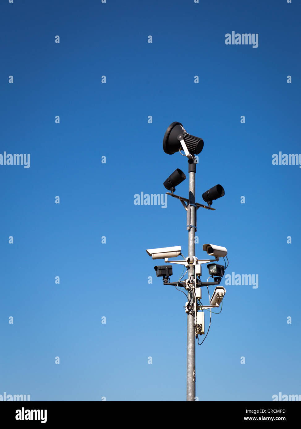 Mast camera hi-res stock photography and images - Alamy