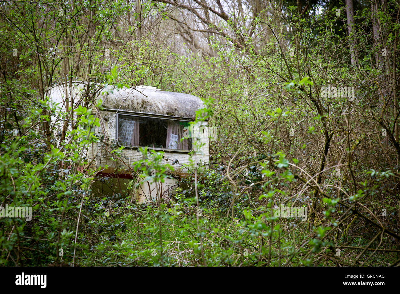 Left behind hi-res stock photography and images - Alamy