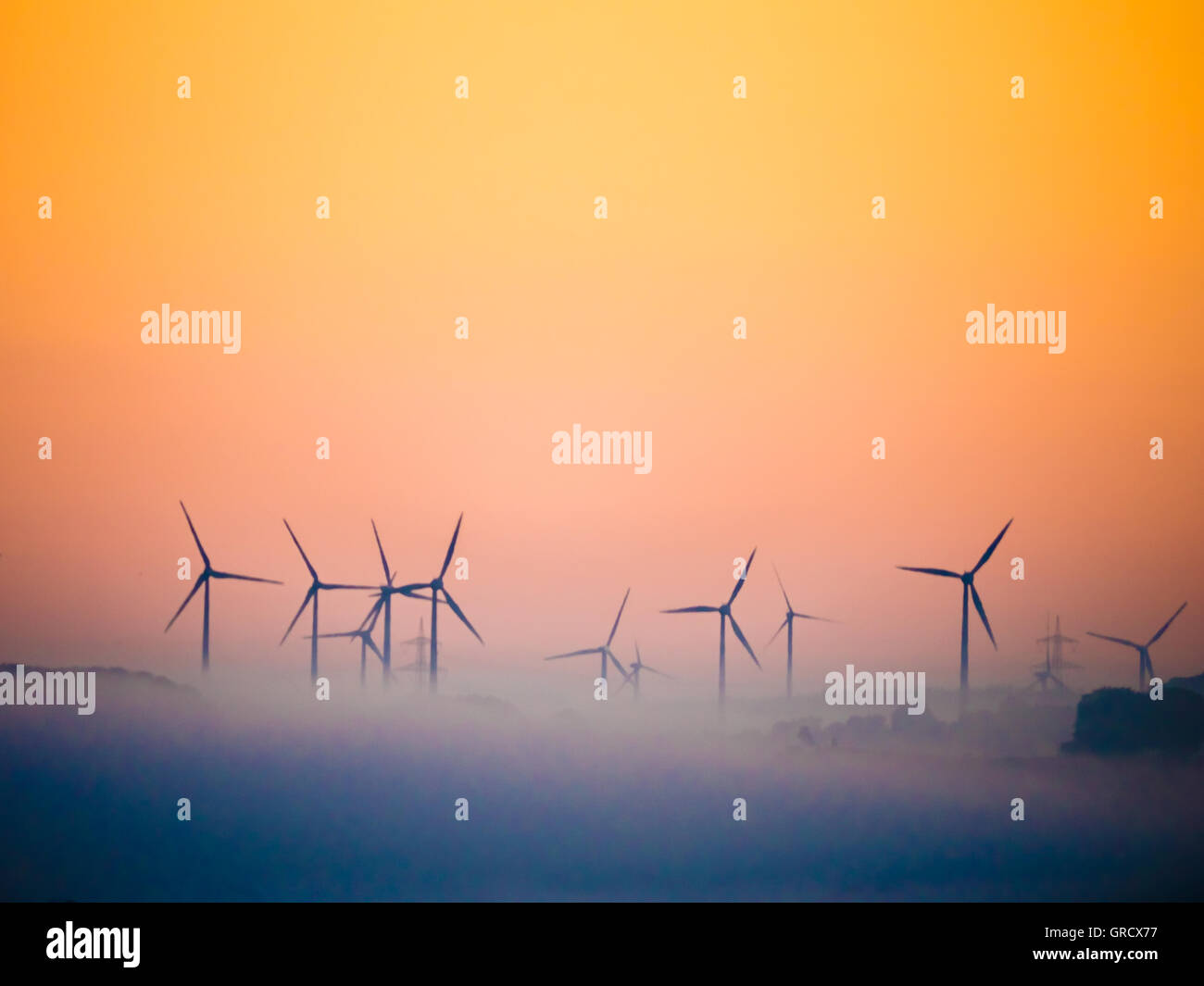 Turbines in sun hi-res stock photography and images - Alamy