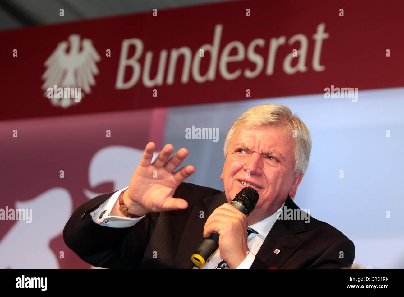 Hesse prime minister hi-res stock photography and images - Alamy