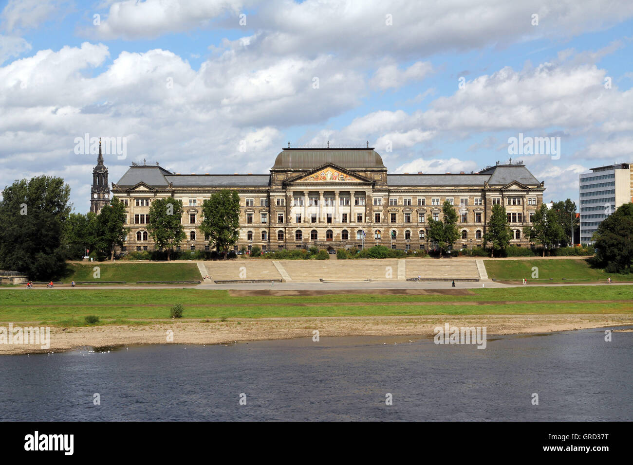 Saxon Parliament Building Stock Photo - Alamy