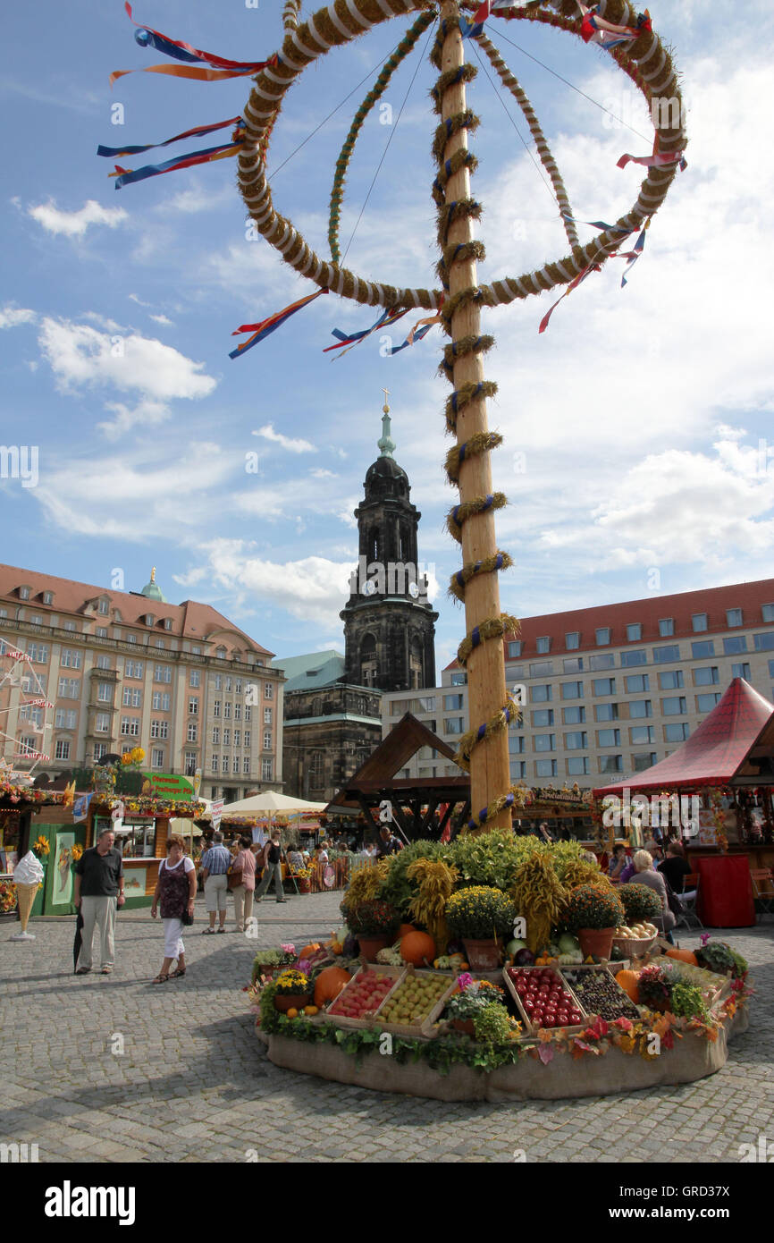 Altmarkt hi-res stock photography and images - Alamy