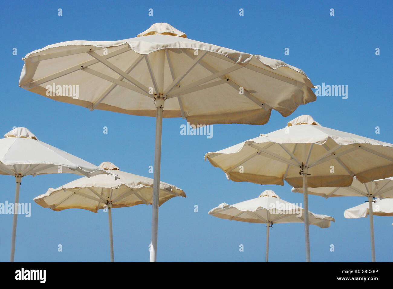 Withe beach hi-res stock photography and images - Alamy