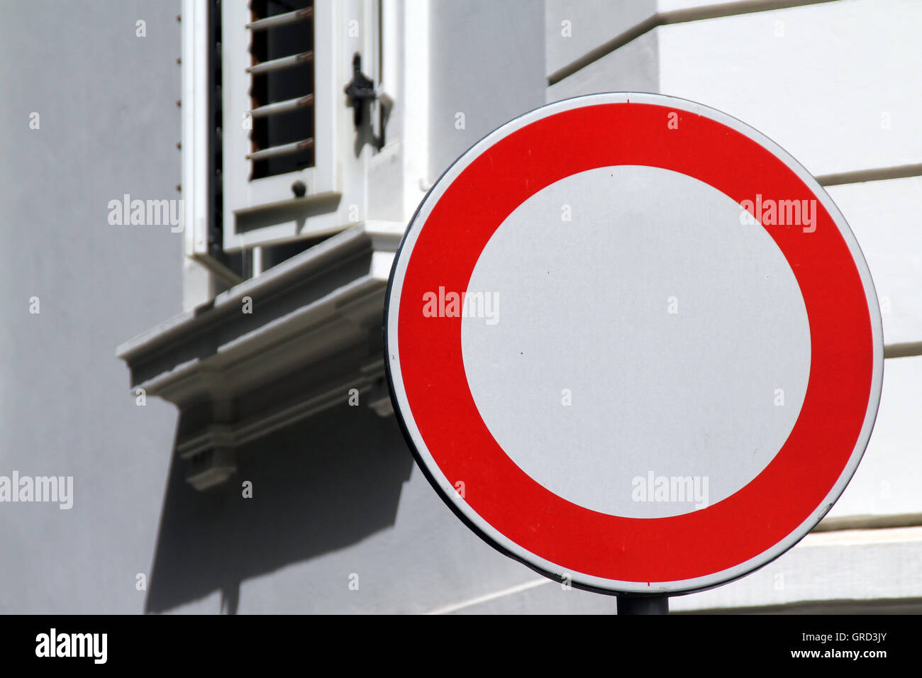 Shield sign signs hi-res stock photography and images - Alamy