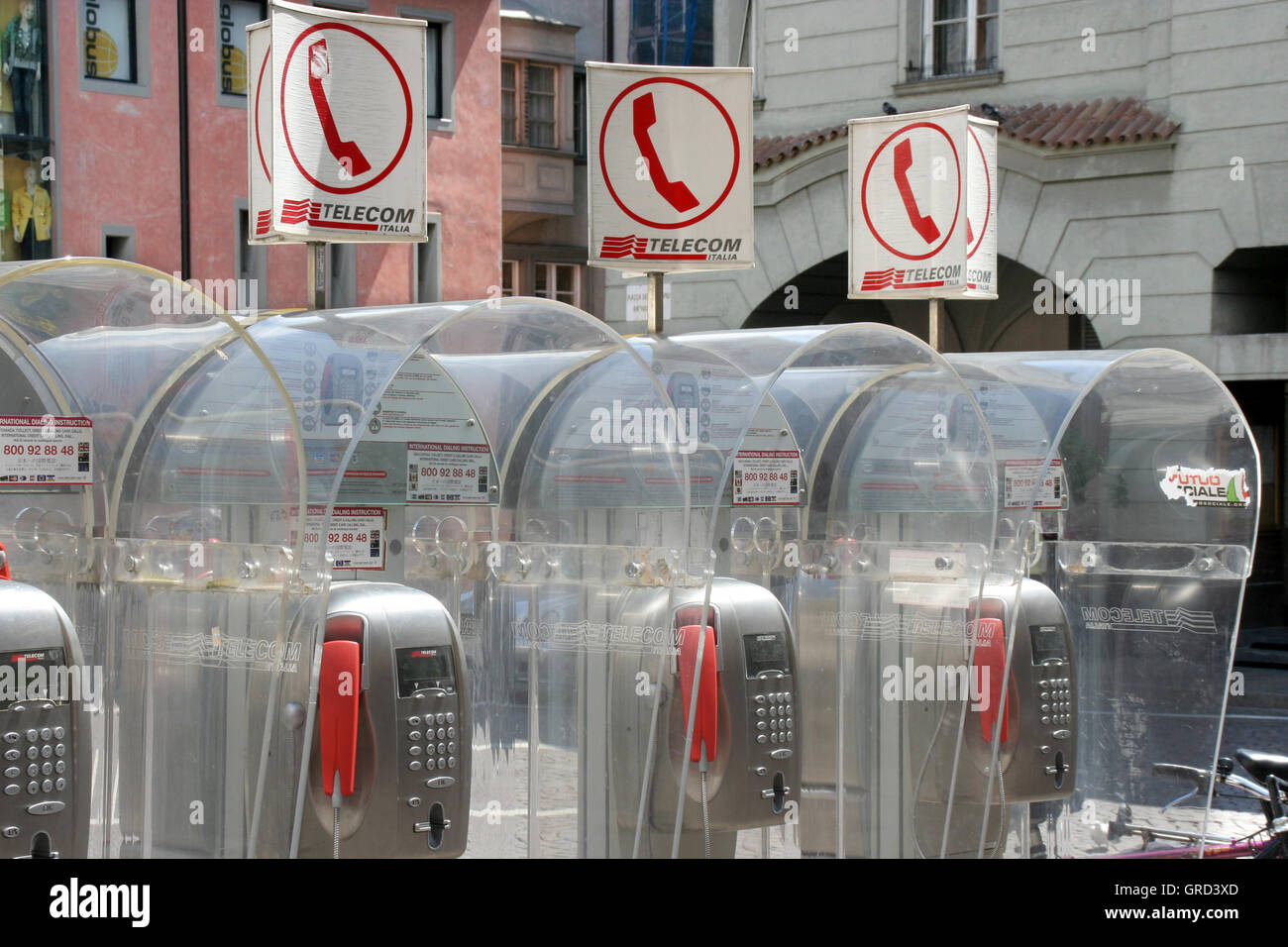 Telecom italia logo hi-res stock photography and images - Alamy