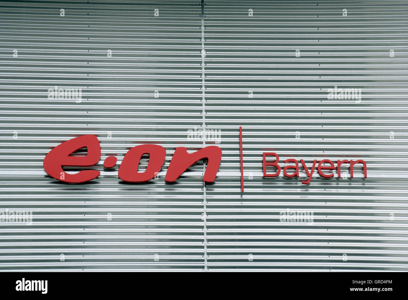 Eon logo hi-res stock photography and images - Alamy