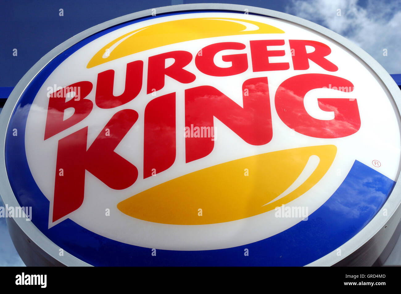 Burger King Logo Signs Stock Photos & Burger King Logo Signs Stock ...